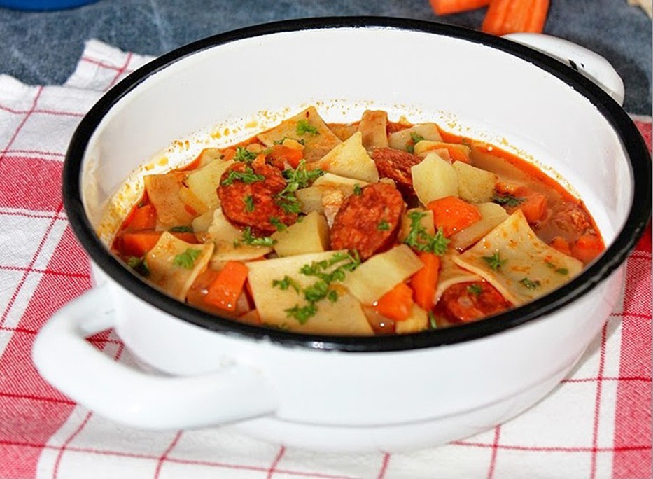 Tartalmas lebbencsleves. Laktató, gyors, és nem is kell utána már más ...