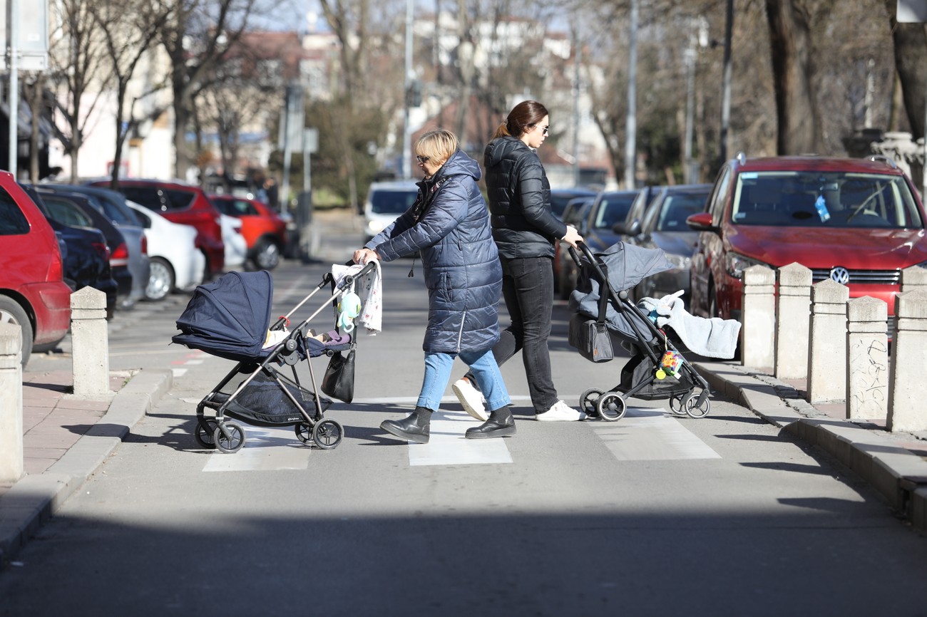 DANAS I DO 17 STEPENI! Posle oblačnog jutra sledi razvedravanje, a evo kad stižu JOŠ VEĆE ...