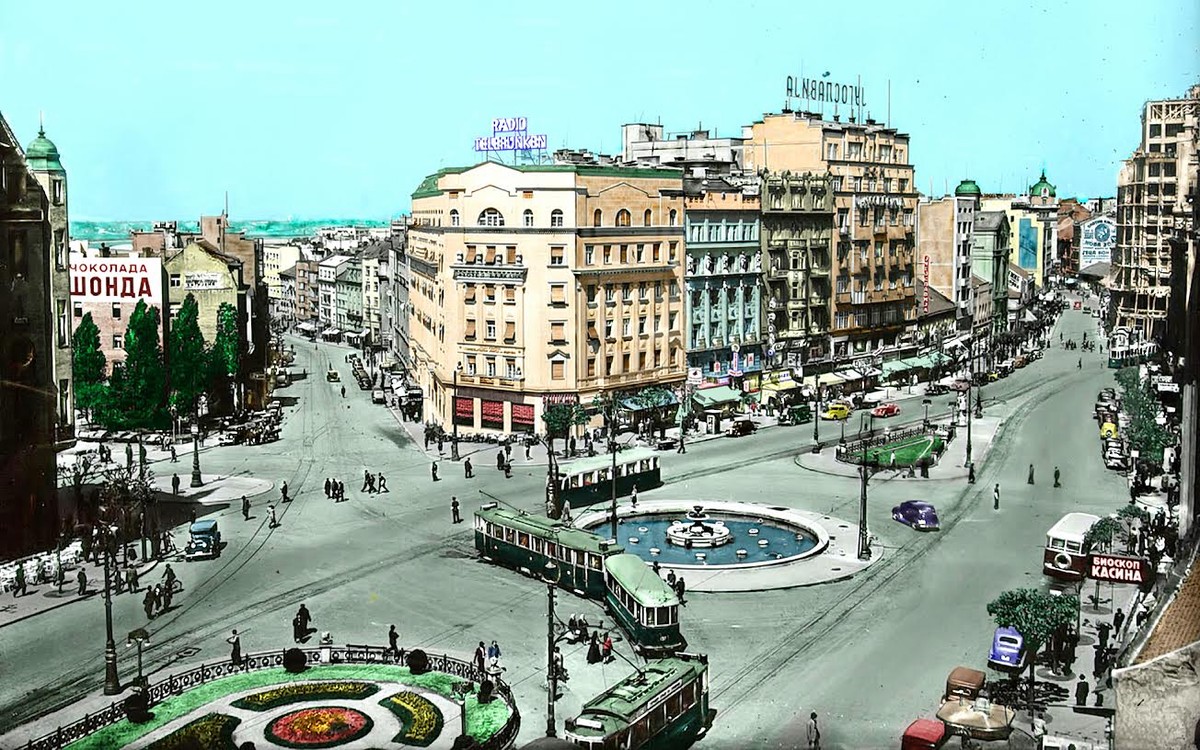 VREMEPLOV KROZ FOTOGRAFIJE Beograd nekad i sad VREMEPLOV KROZ FOTOGRAFIJE Beograd nekad i sad