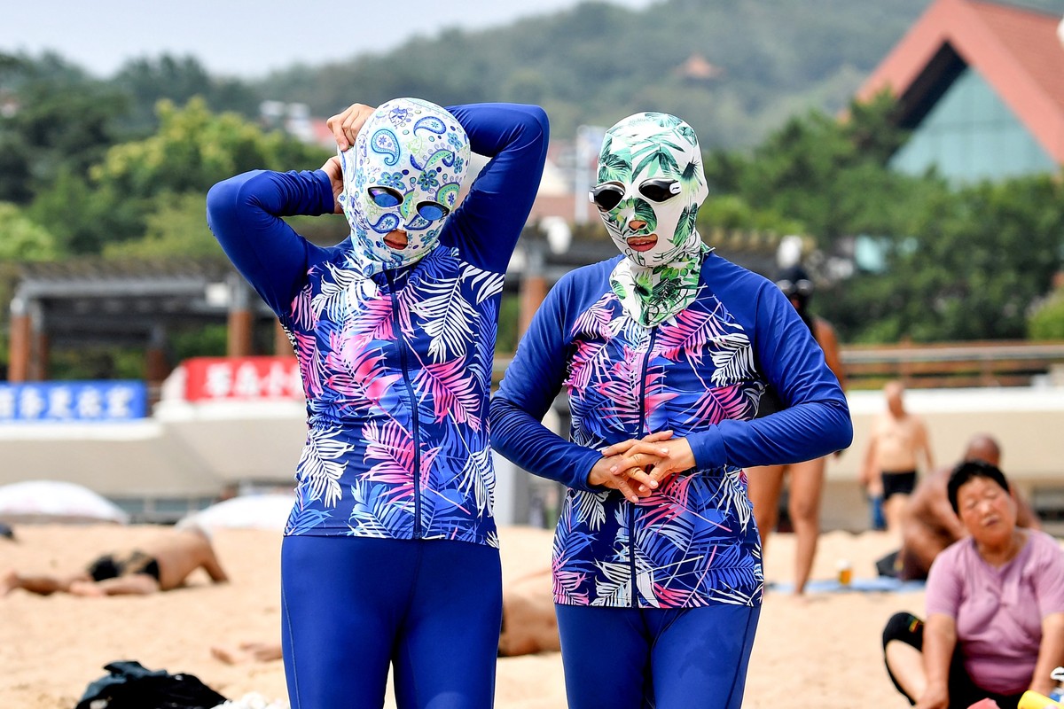 Fantomke za plažu ponovo postaju modni hit - Žena.rs