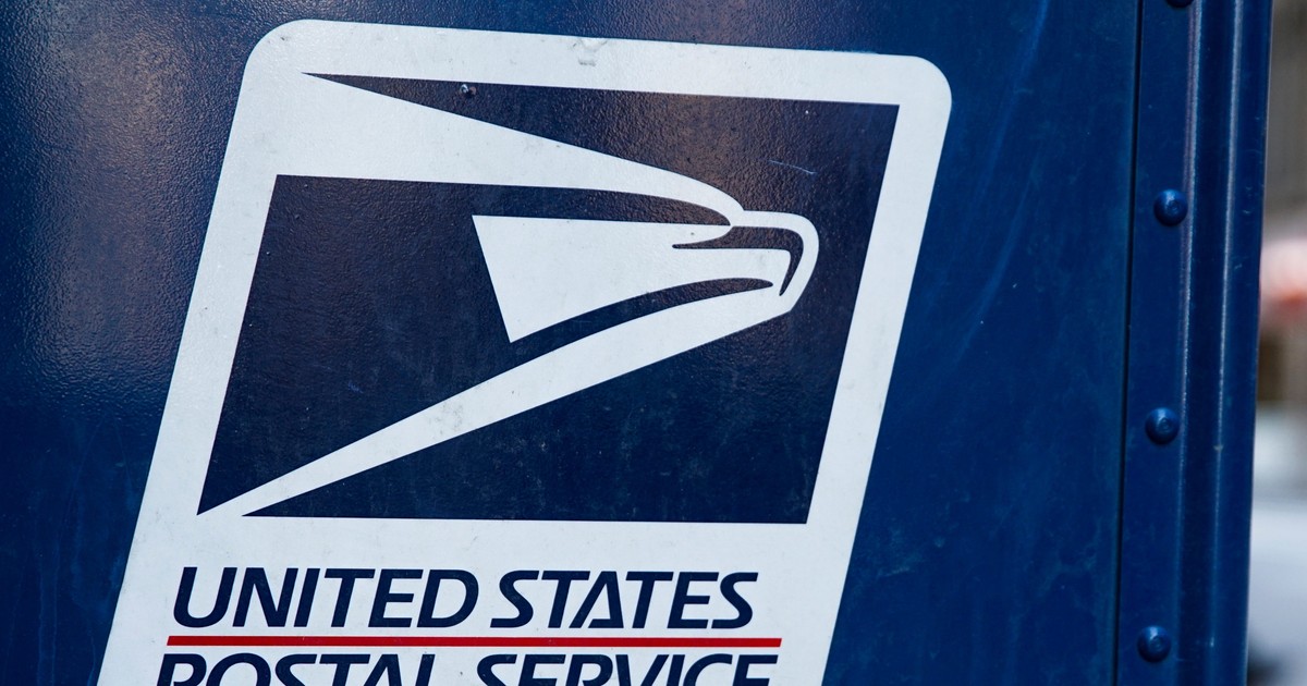 The postmaster general is the second-highest-paid federal employee ...