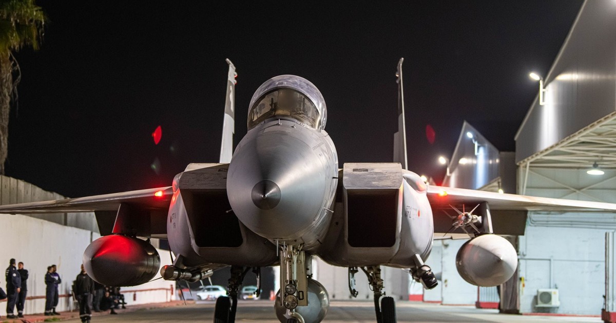 Top 10 countries with most bombers and superior air force | Business ...