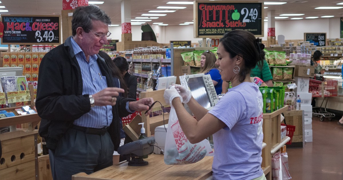 Trader Joe's executives say employees will never be replaced by self ...