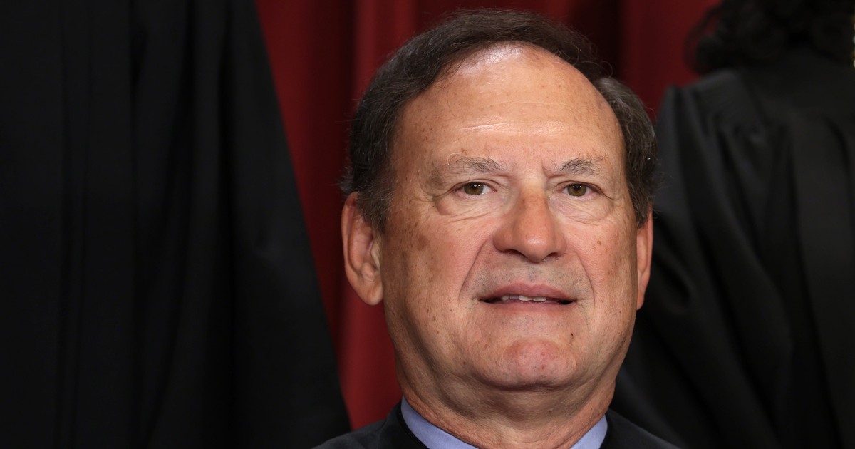 The Supreme Court allowed a transgender girl to continue playing sports ...