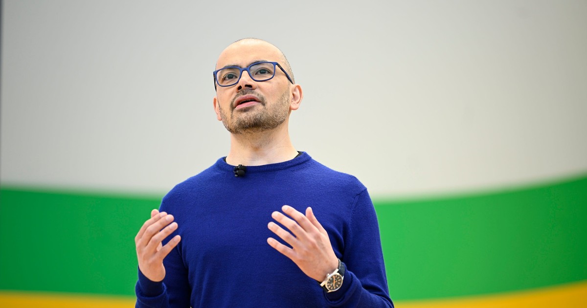 Google DeepMind CEO wins joint Nobel Prize in chemistry for work on ...