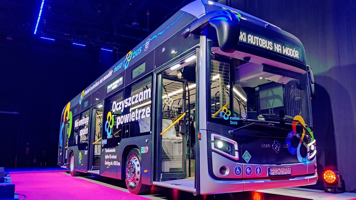 NesoBus: Pokazano polski autobus wodorowy. Będzie produkowany w Świdniku