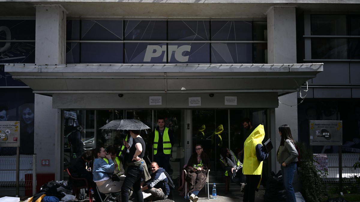 Oglasio se RTS o blokadi studenata: Radimo u najtežim uslovima do sada - Blic