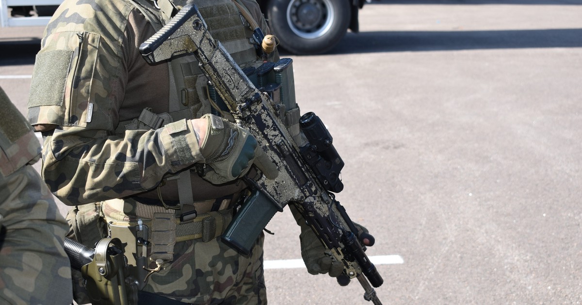 Why elite Polish paratroopers are fans of jumping into a fight with ...