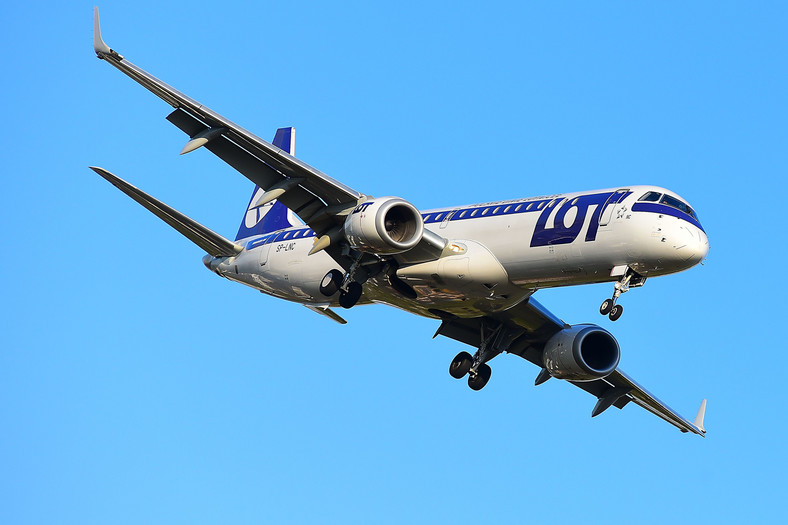 Flota Polskich Linii Lotniczych LOT - jakie samoloty reprezentują ...