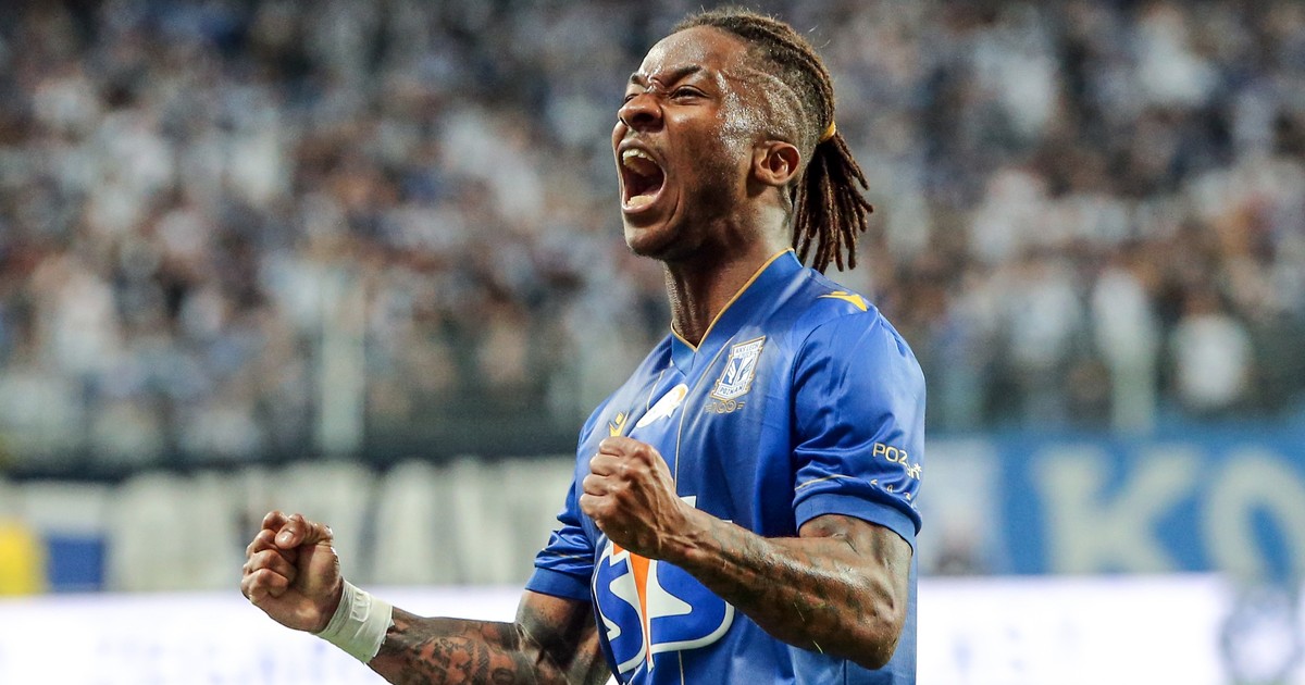 Piłka nożna. Adriel Ba Loua to najdroższy piłkarz z Lecha Poznań w historii