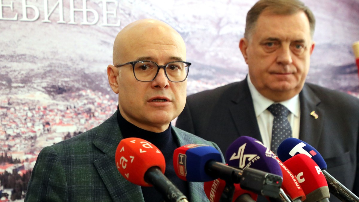 Miloš Vučević iz Trebinja: Za razliku od drugih, mi se bavimo izgradnjom - Blic