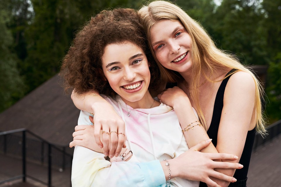 Apart dla dziewczyn. Zobacz nową kolekcję - Plejada.pl