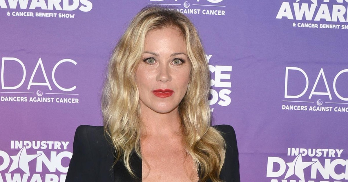 Christina Applegate cierpi na stwardnienie rozsiane. Aktorka musi nosić ...