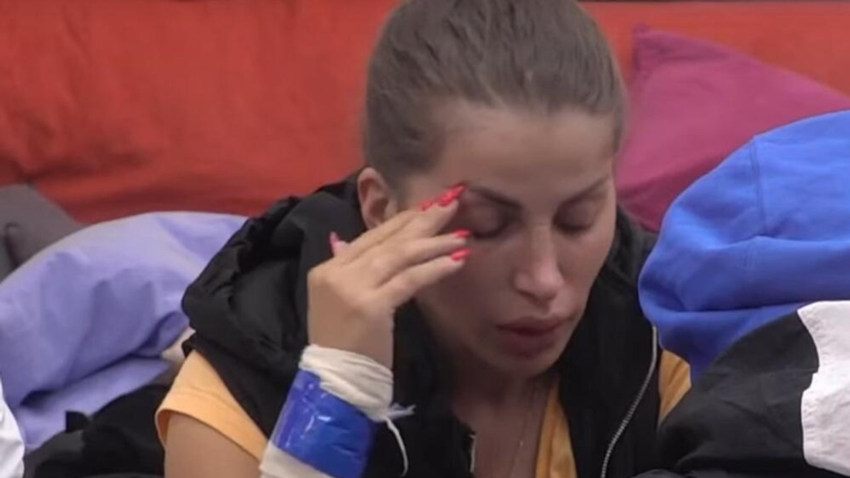 dejan dalila zadruga poezija - Blic