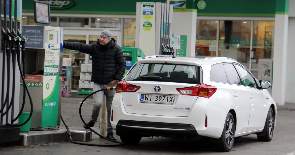 Toyota Auris 1.8 Hybrid z LPG. Zamontowałem gaz w hybrydzie i płacę tylko 21 zł za 100 km