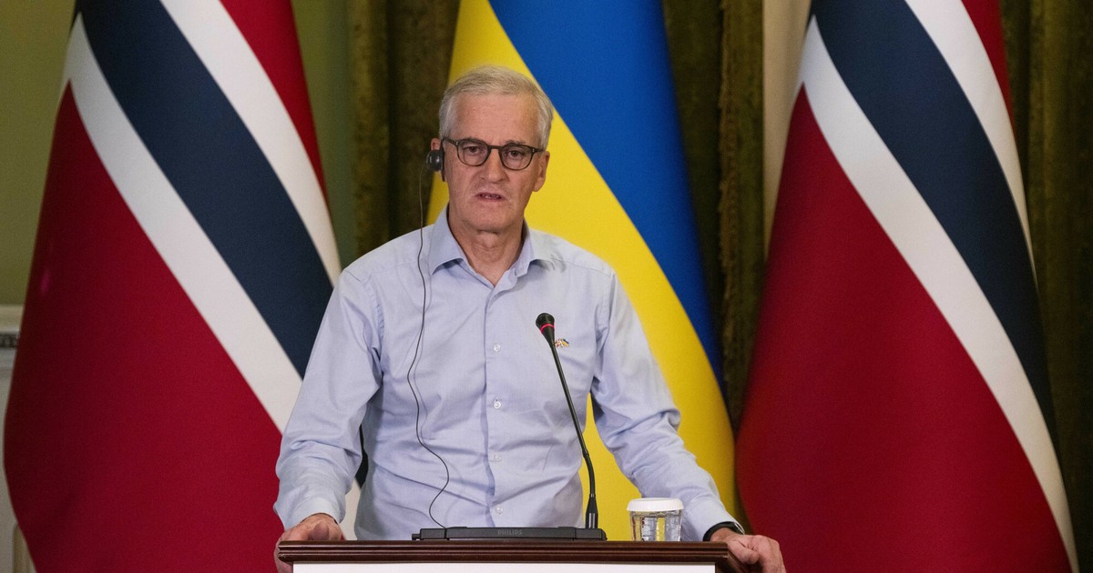 Norges statsminister reagerer. Her er en ordre til hæren ...