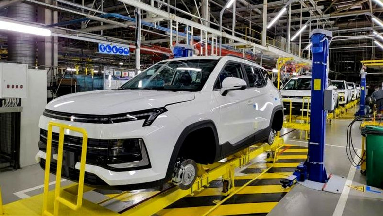 Nowy Moskwicz szybszy niż Izera. Produkcja już ruszyła, pomogli ...