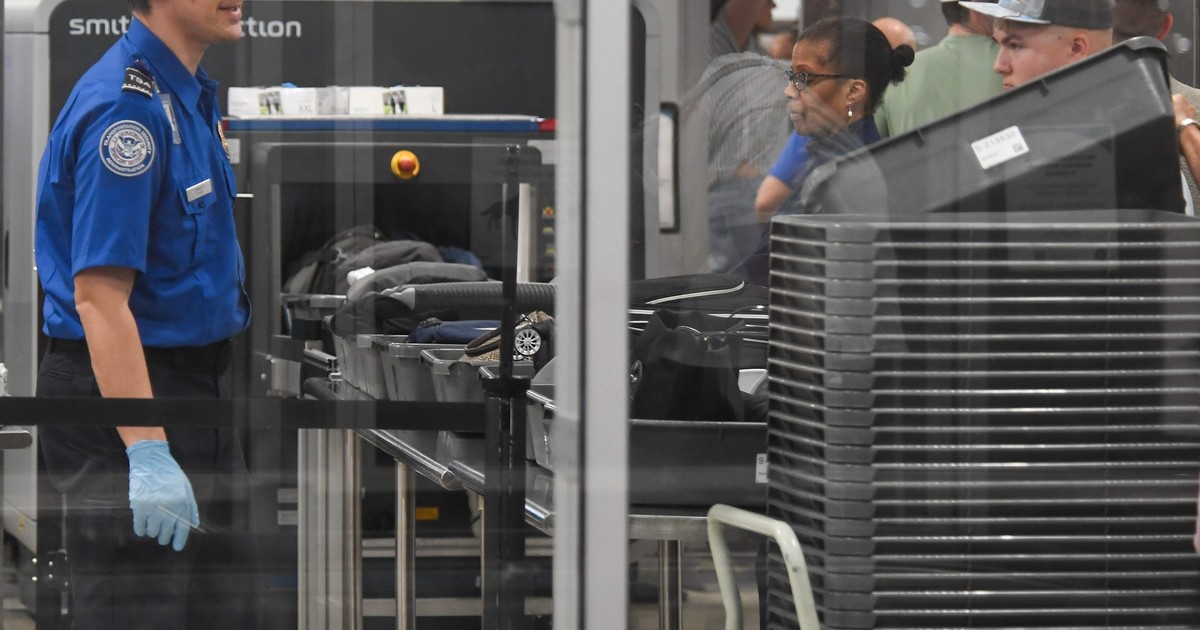 Do you have what it takes to be a TSA agent? Take our quiz on what gets ...