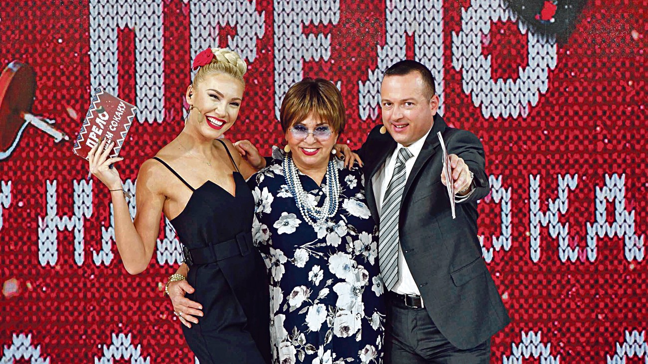 Glumica Nada Blam postala voditeljka, a evo kako opisuje saradnju sa mlađim kolegama Bojanom ...