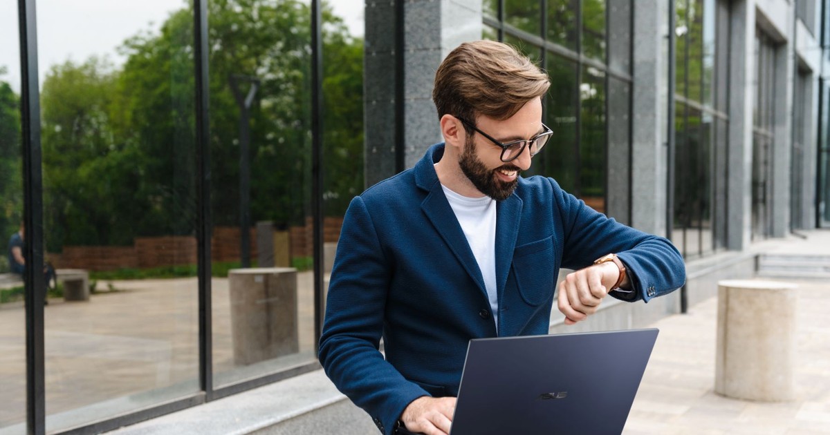 Praca hybrydowa, czyli globalna zmiana modelu pracy. Co to oznacza dla ...