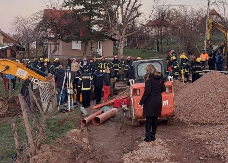 (Foto/video) Prvi snimci iz Lazarevca gde se zemlja na gradilištu ...