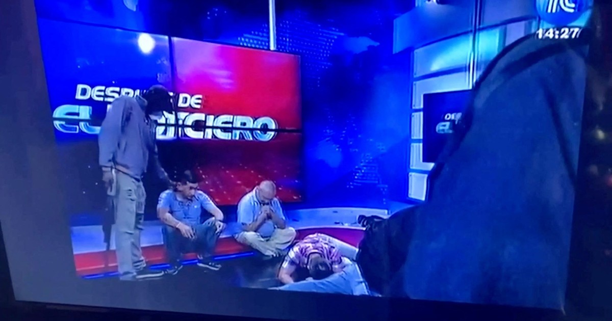 Shocking video shows armed men taking over an Ecuador TV studio during ...