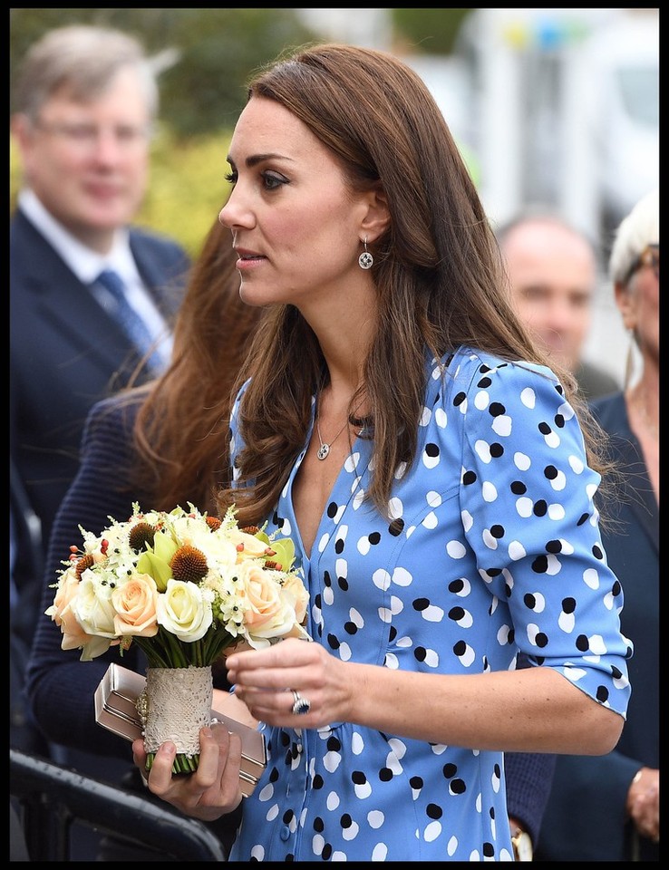 Księżna Kate w Essex. Co za nogi! - Plejada.pl