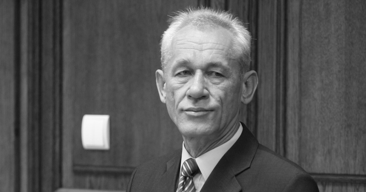 Nie żyje pułkownik Jan Lesiak. O jego szafie z dokumentami mówiła cała ...