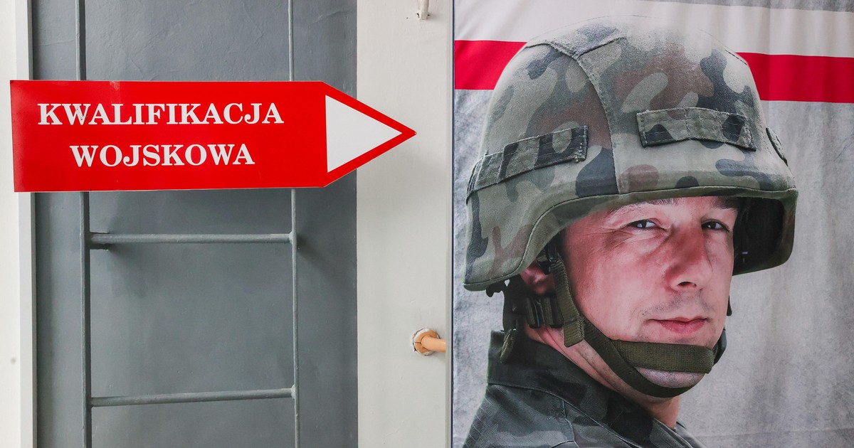 Wojsko wyśle wezwania do Polaków. Wzywane nawet kobiety - Wiadomości