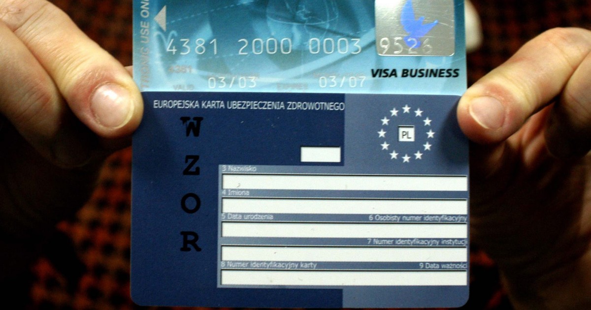 Karta EKUZ na wakacje. Co to jest? Jak ją wyrobić? - Wiadomości