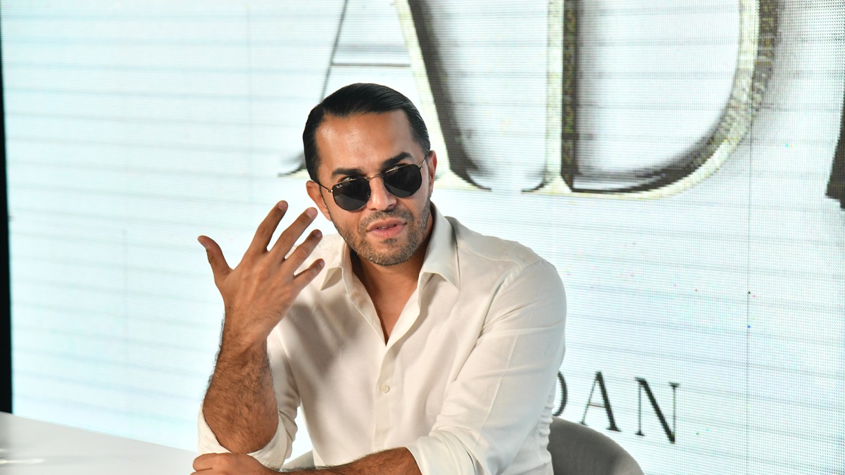 Adil nakon duge medijske pauze: "Ispašta porodica"
