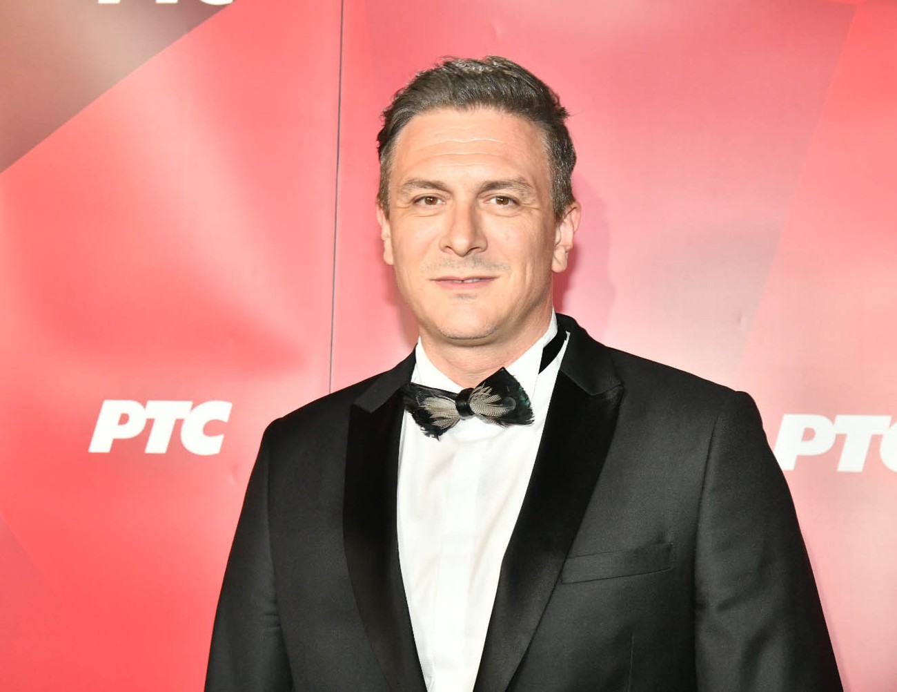 Glumac Branislav Tomašević prešao u pevače: Ovo je njegov otac koji je ...