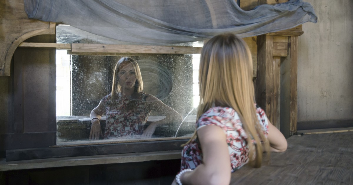 Vidd ki a tükröt a hálóból, mert bajt hozhat! - Rúzs Online