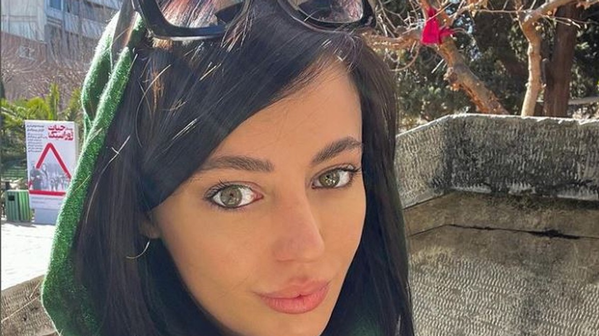 Kritike na račun američke porno glumice Vitni Rajt zbog posete Iranu - Blic