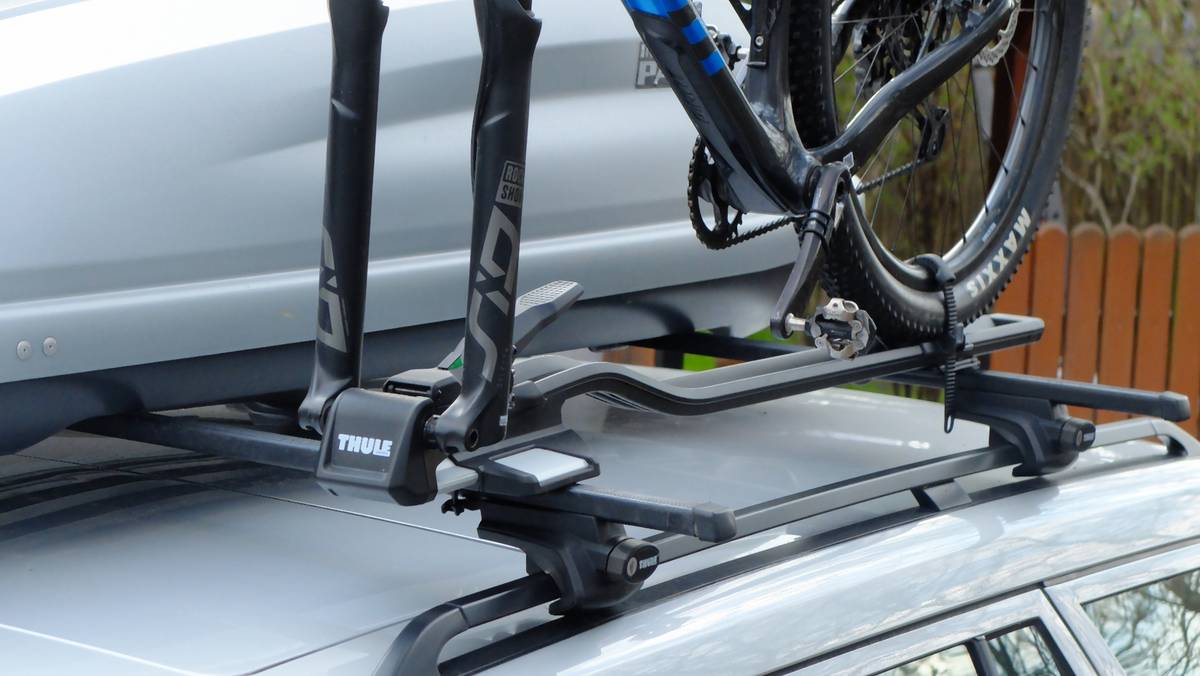 Test bagażników rowerowych Thule TopRide 568 i Thule FastRide 564