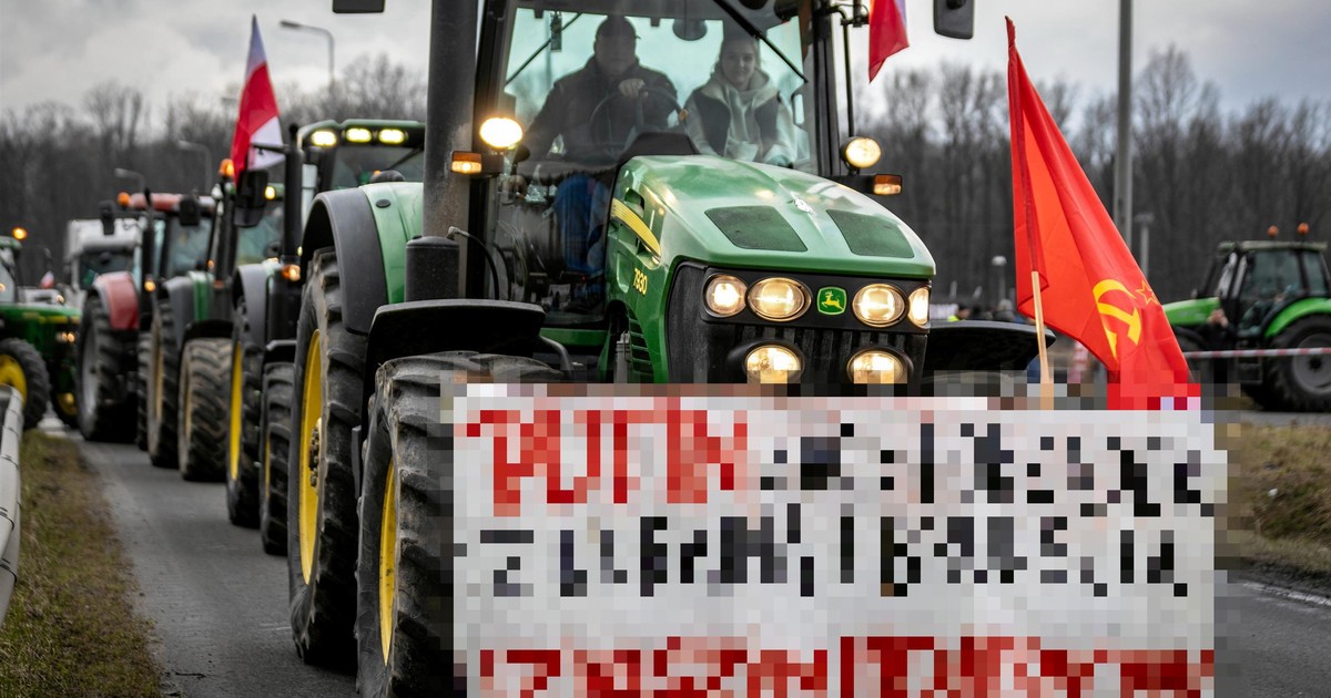 Protest rolników. Skandaliczny baner na traktorze. Zwrócił się do Putina