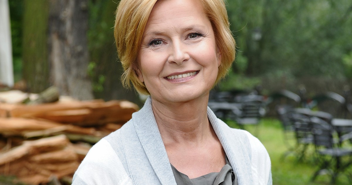 Bursztynowicz nie odchodzi z "Klanu" - Plejada.pl