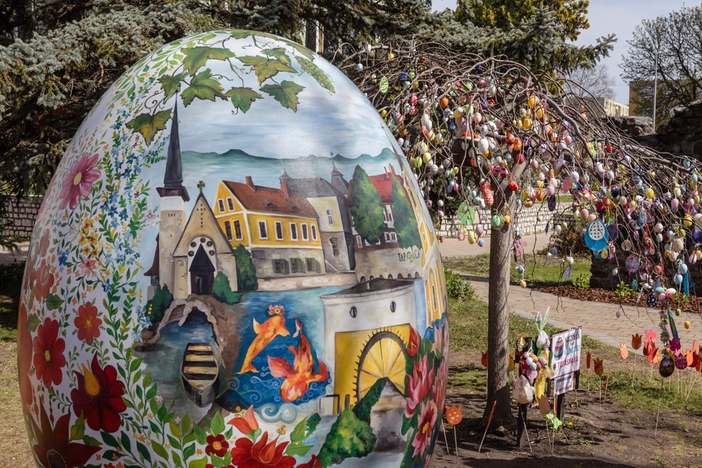 Még nagyobb tojása lett Tapolcának - Blikk