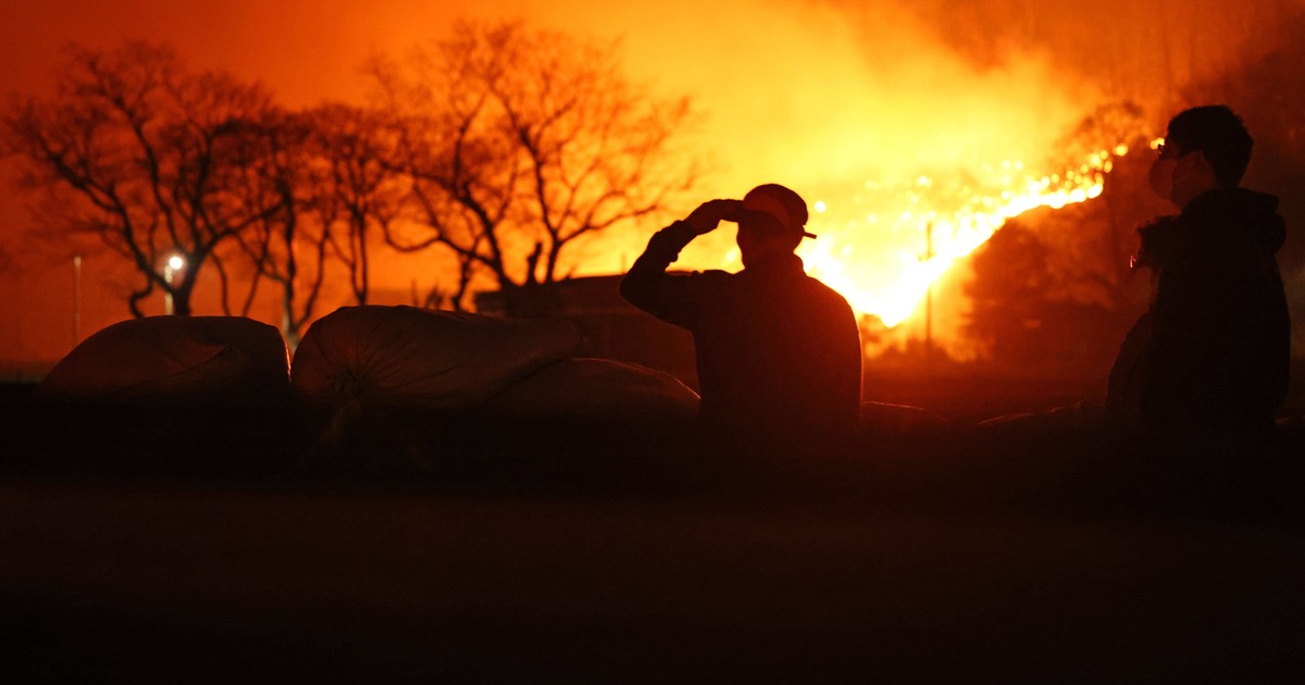 Ogień trawi Koreę Południową. Podsumowanie nocy - Wiadomości