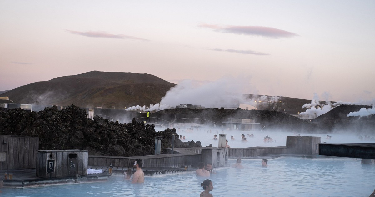 Iceland issues state of emergency and closes world-famous Blue Lagoon ...