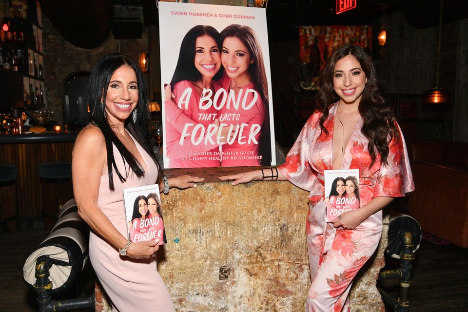 Dawn i Cher Hubsher - matka i córka wyglądają jak bliźniaczki - Uroda