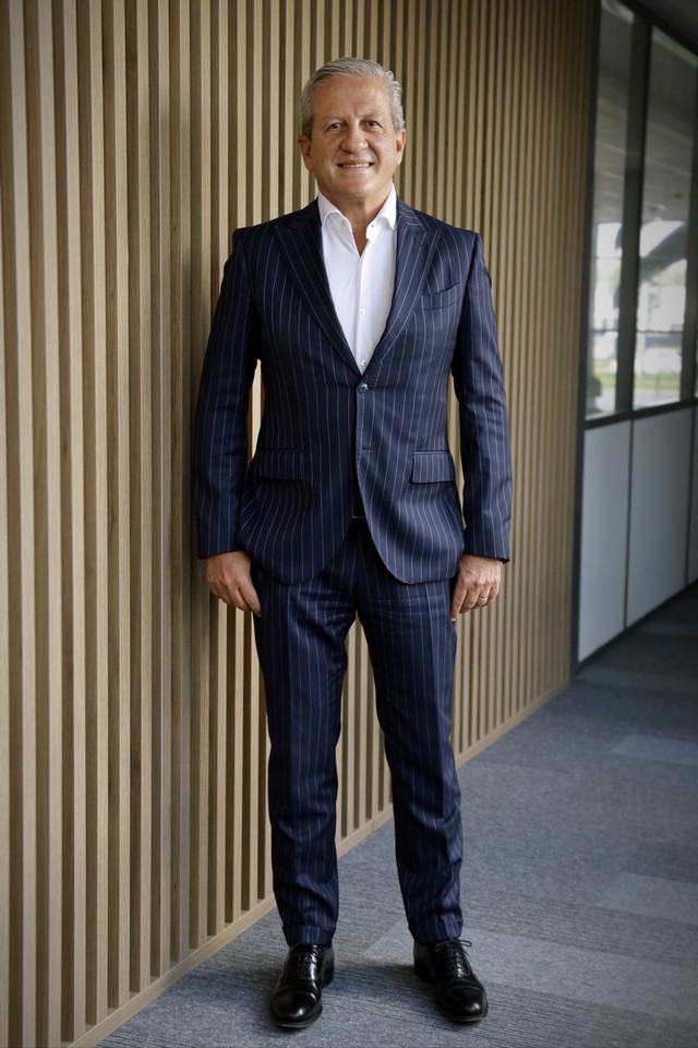 Roberto Matteucci, szef Stellantis Polska, wywiad, Auto Świat