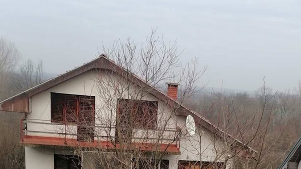 Snežana prodaje kuću od 100 kvadrata i 36 ari placa za 25.000 evra (FOTO)