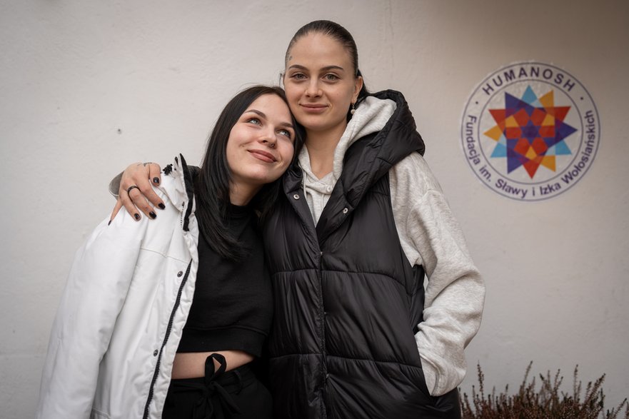 Uciekła z kraju w ciemnym pociągu. W Polsce Rosjanie mówili, że to jej ...