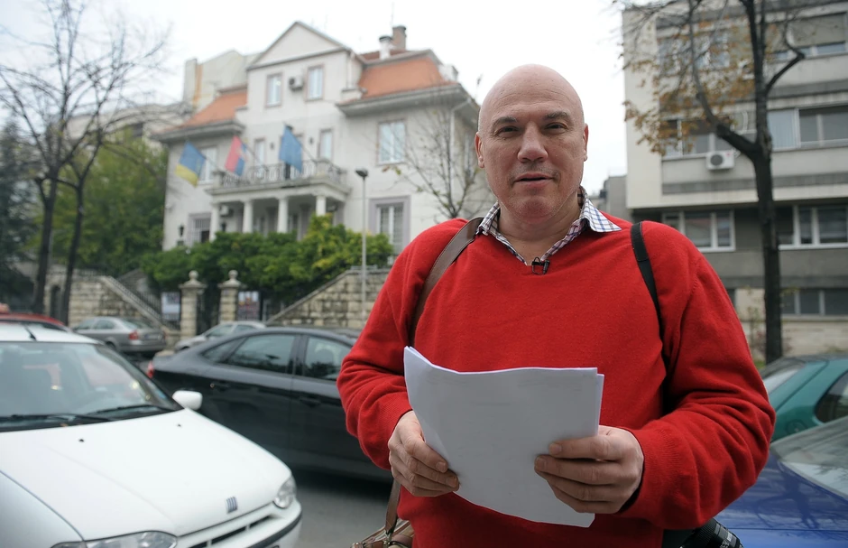 Došao iz Njujorka po nasledstvo: Vraćena mu vila u kojoj je sedište DS ...