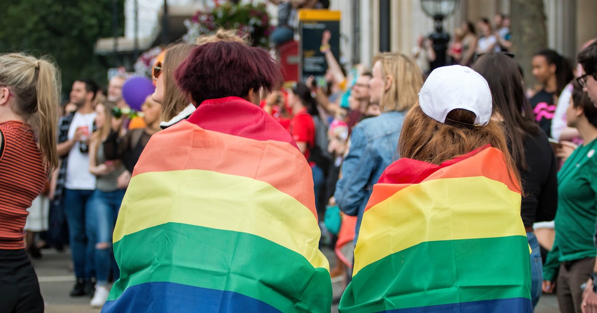 Słownik LGBT: rozwijamy skrót i wyjaśniamy najważniejsze kwestie - Kobieta