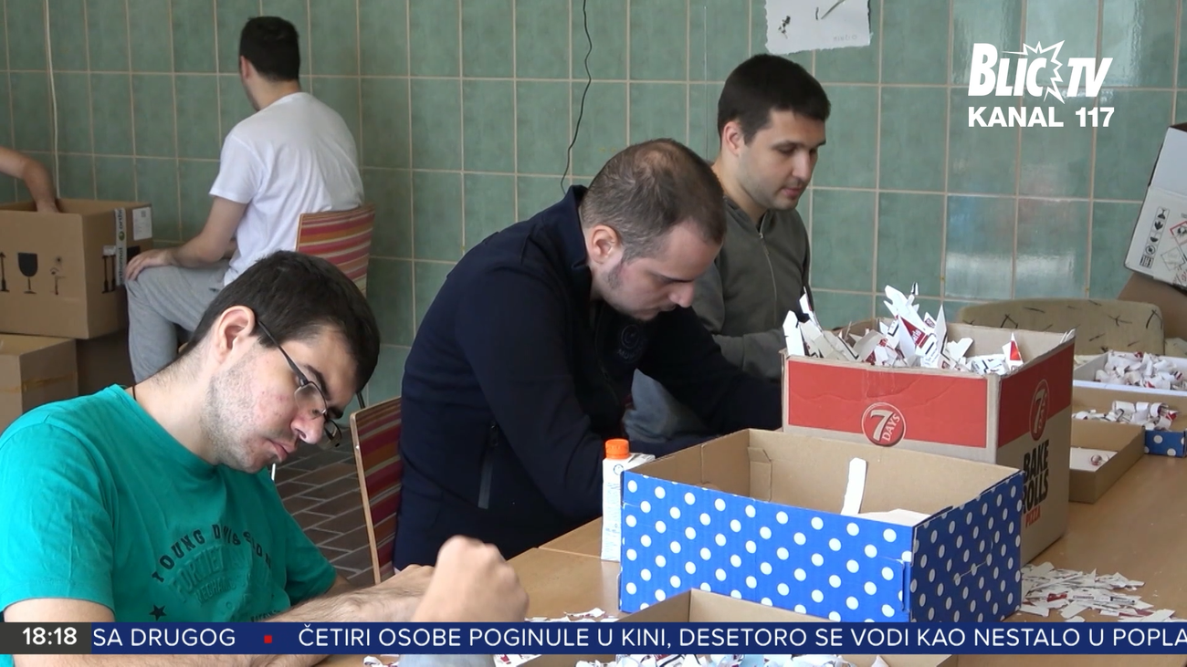 Novosadsko preduzeće "Plavi svetionik" zapošljava mlade sa autizmom - Blic