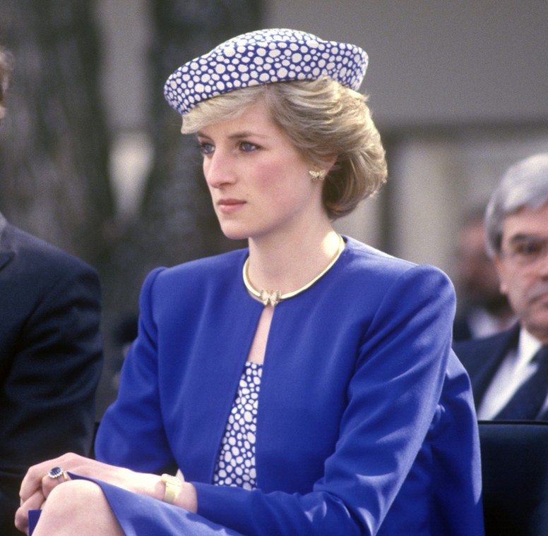 Meghan Markle w Australii miała na sobie kolczyki księżnej Diany ...