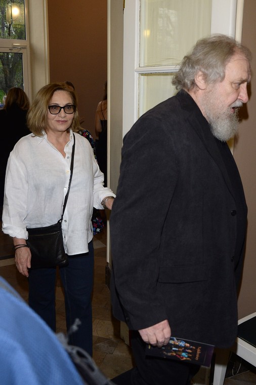 Partnerka Andrzeja Grabowskiego stroni od ścianek. "Przyłapano" ich ...