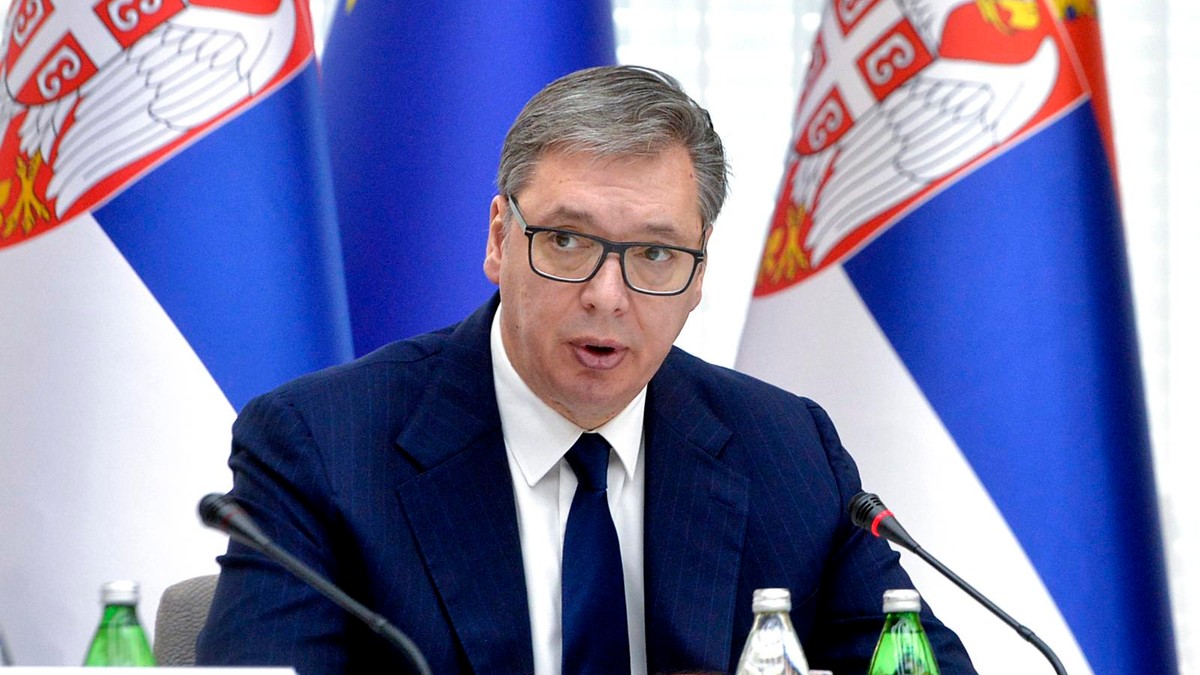Srbija ide na referendum o poverenju Vučiću, poslanici SNS pokreću ...